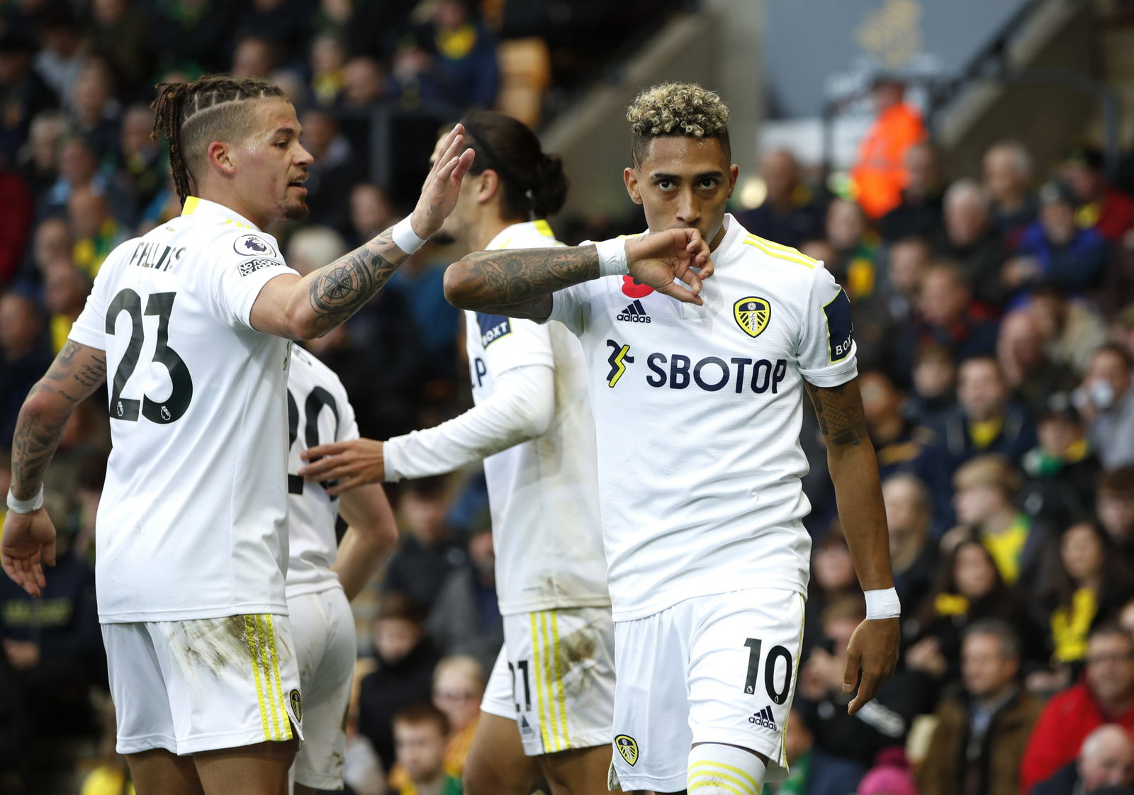 2 more high-profile Leeds United players that could following Phillips ...