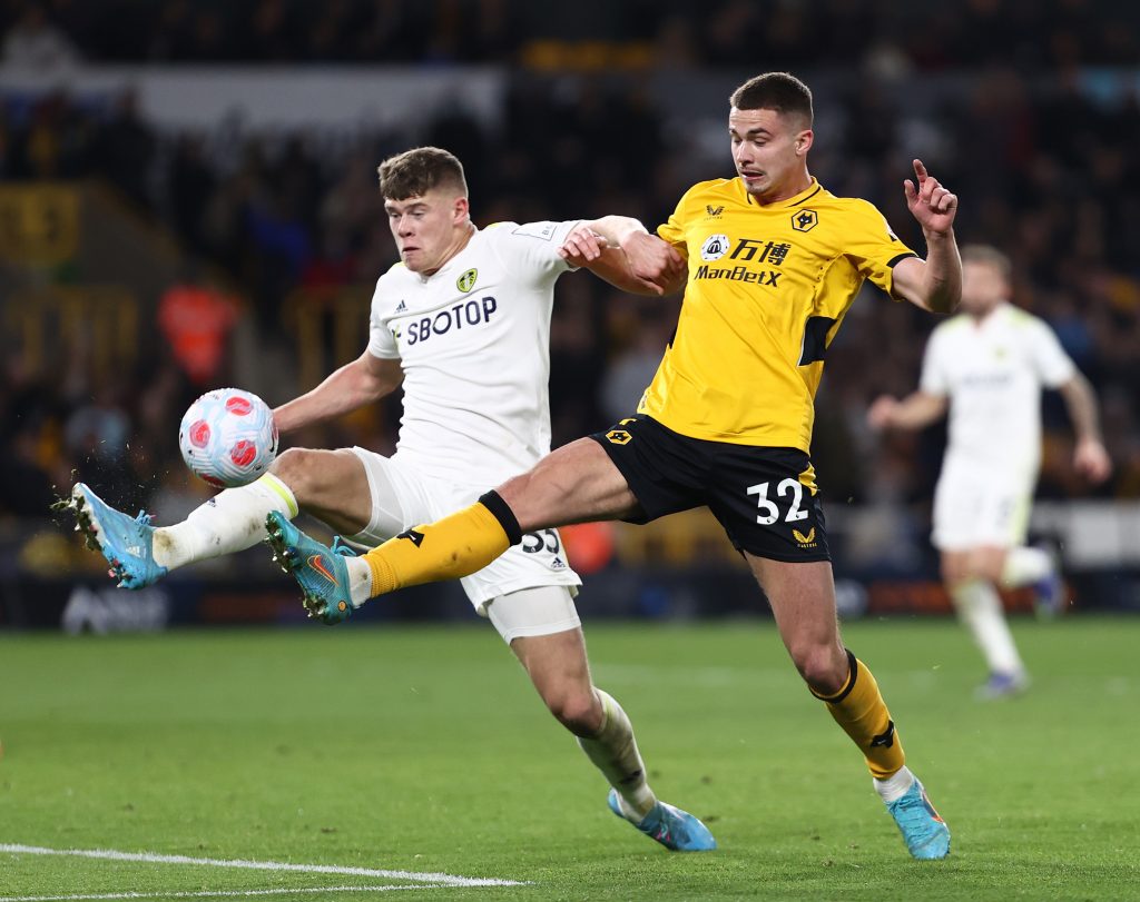 2 pros and 2 cons to Leeds United making Charlie Cresswell decision ...