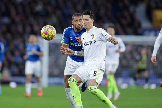 Leeds United v Everton: Team news, Is there a live stream? What time is ...