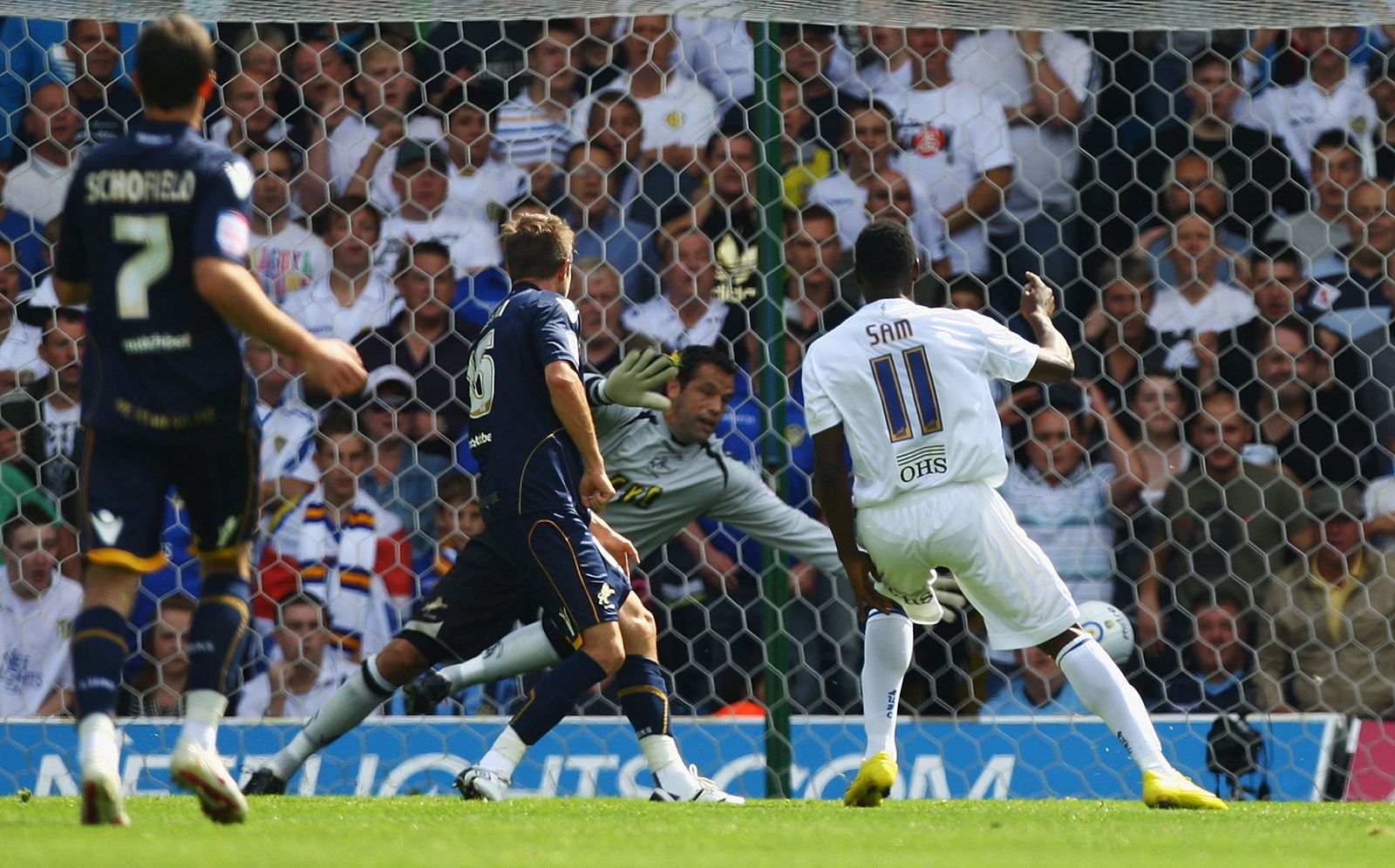 “You never play me!” - Lloyd Sam details Leeds United fallout he and ...