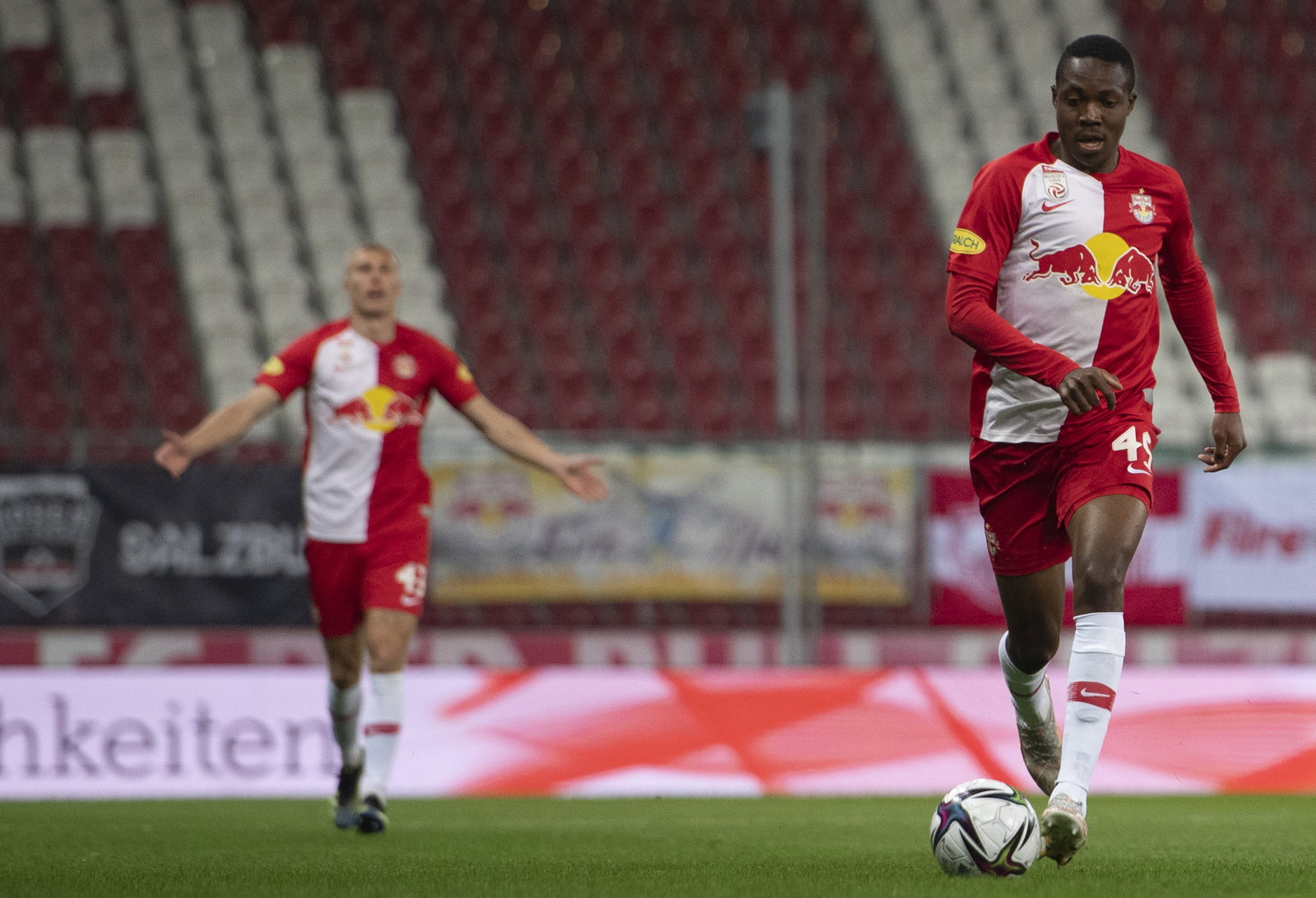 Leeds United man shares support for Brighton's Enock Mwepu | LeedsAllOver
