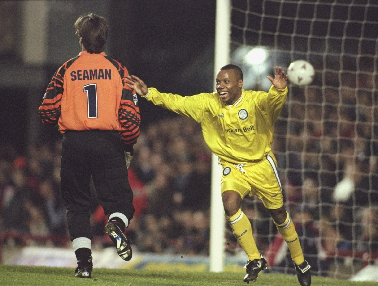 Leeds United's 5 greatest right-wingers - Do you agree? | LeedsAllOver