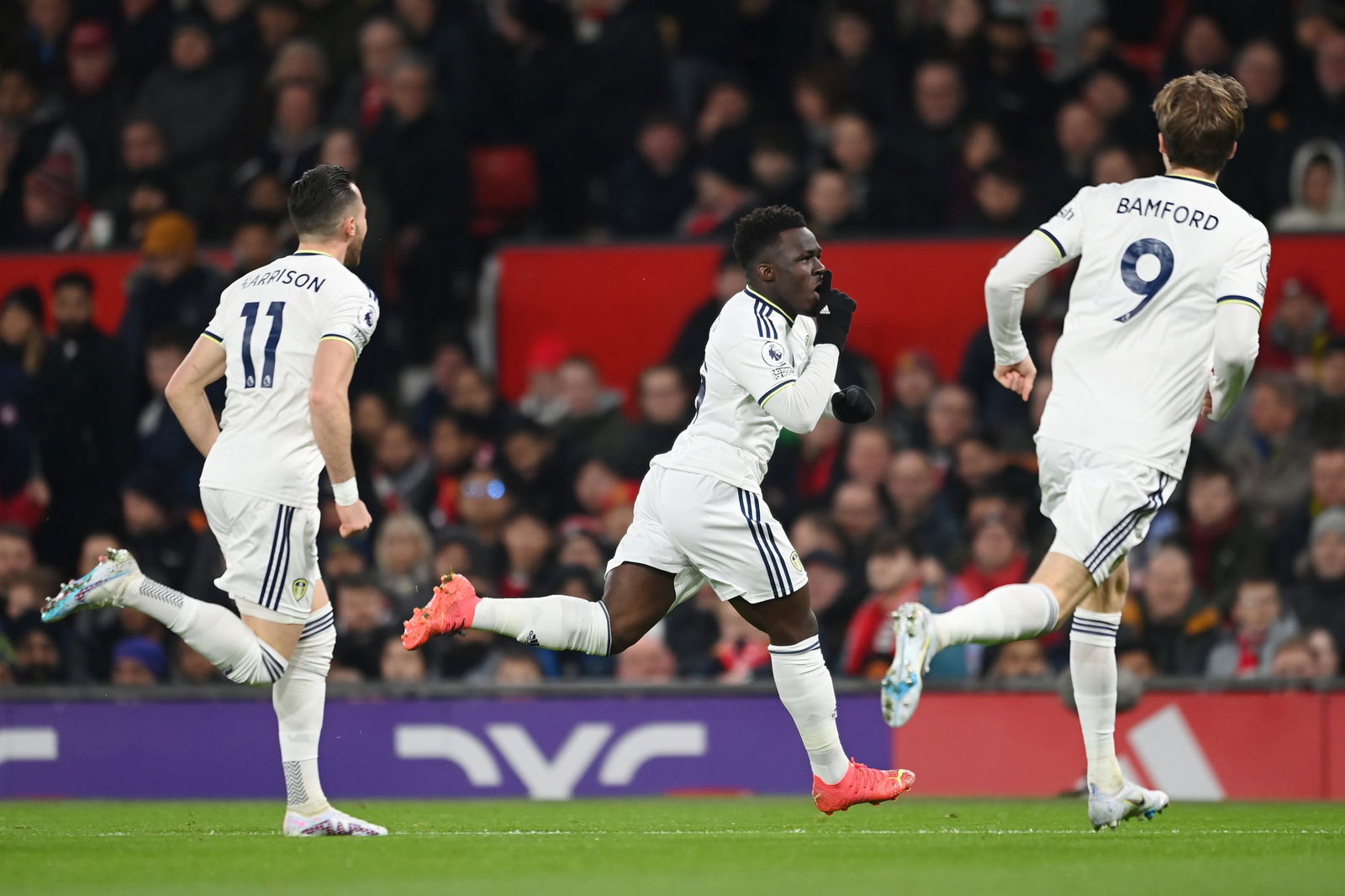 Leeds United News: Manchester United aim promotion dig on X