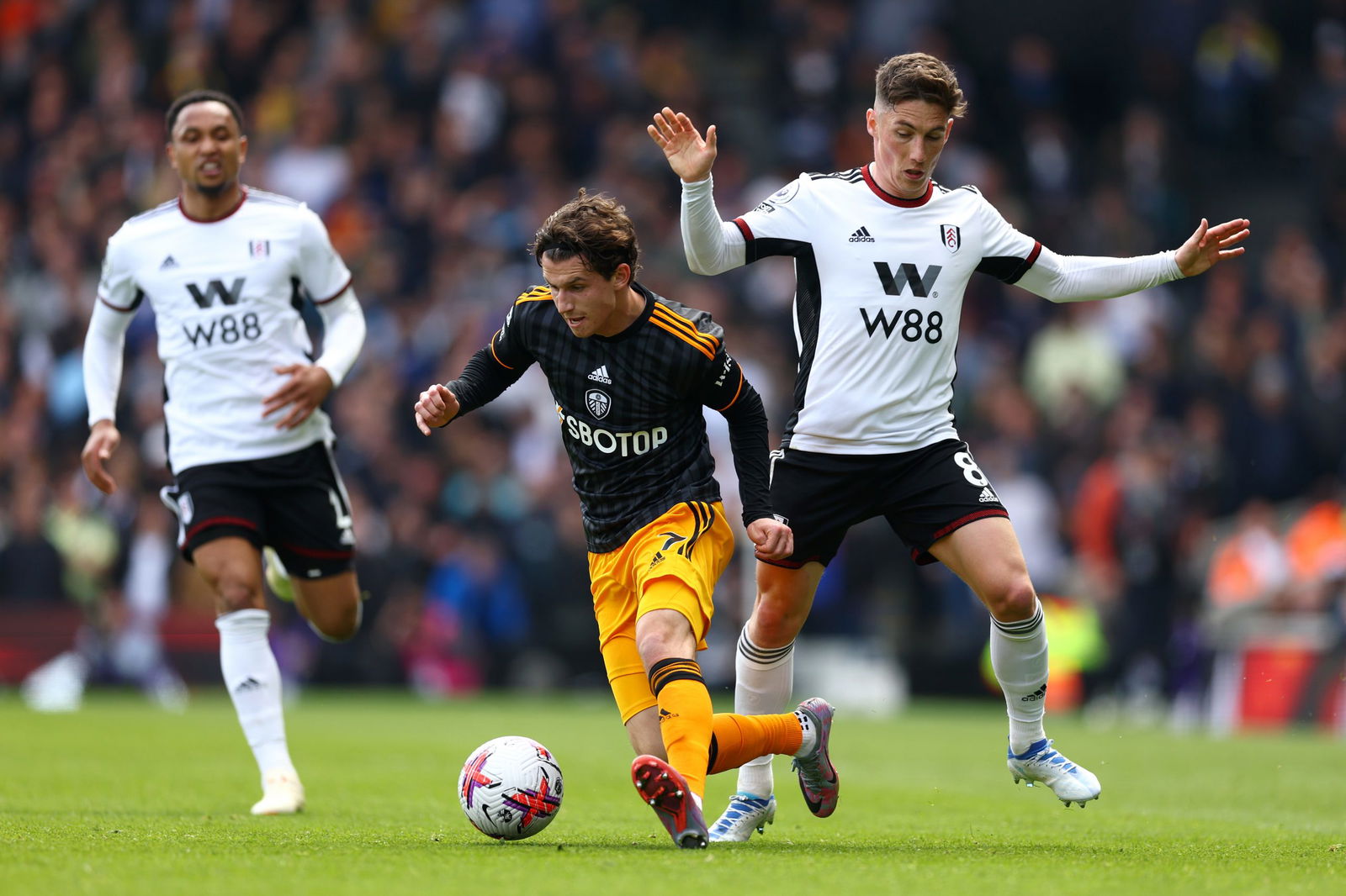 Report: Second transfer clause emerges in Leeds United man's contract - top-half PL club keen ...