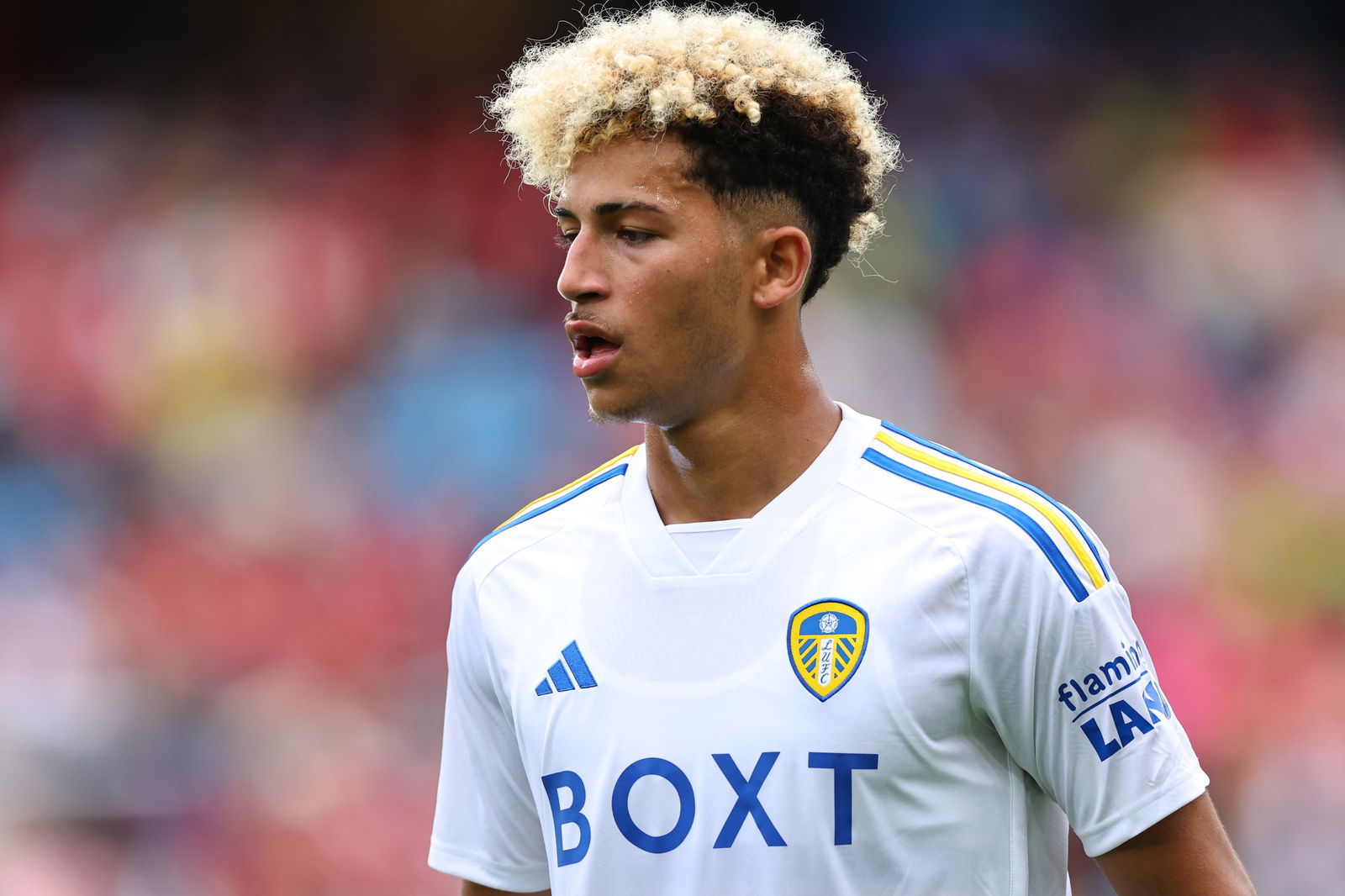 Image: Leeds United attacker seen on crutches as Cardiff City clash ...