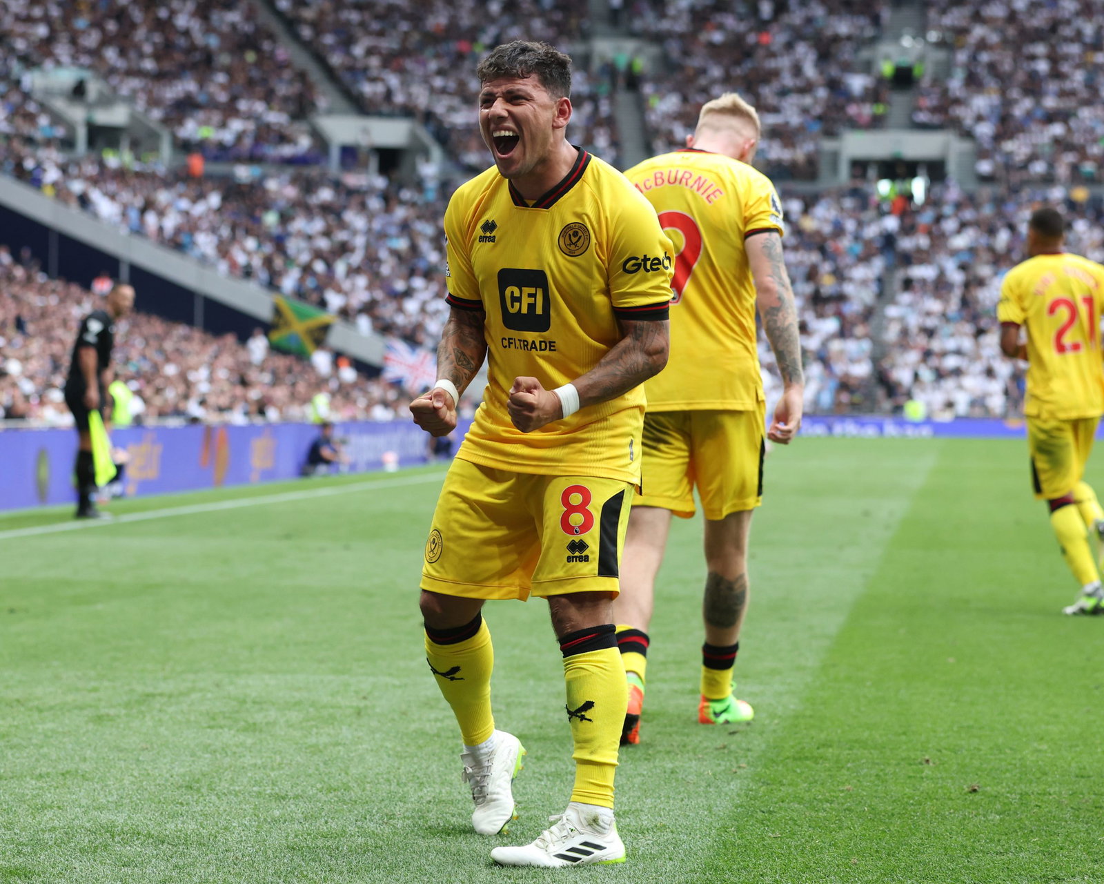 Sheffield United tell Leeds United how much it will cost to sign Gus ...