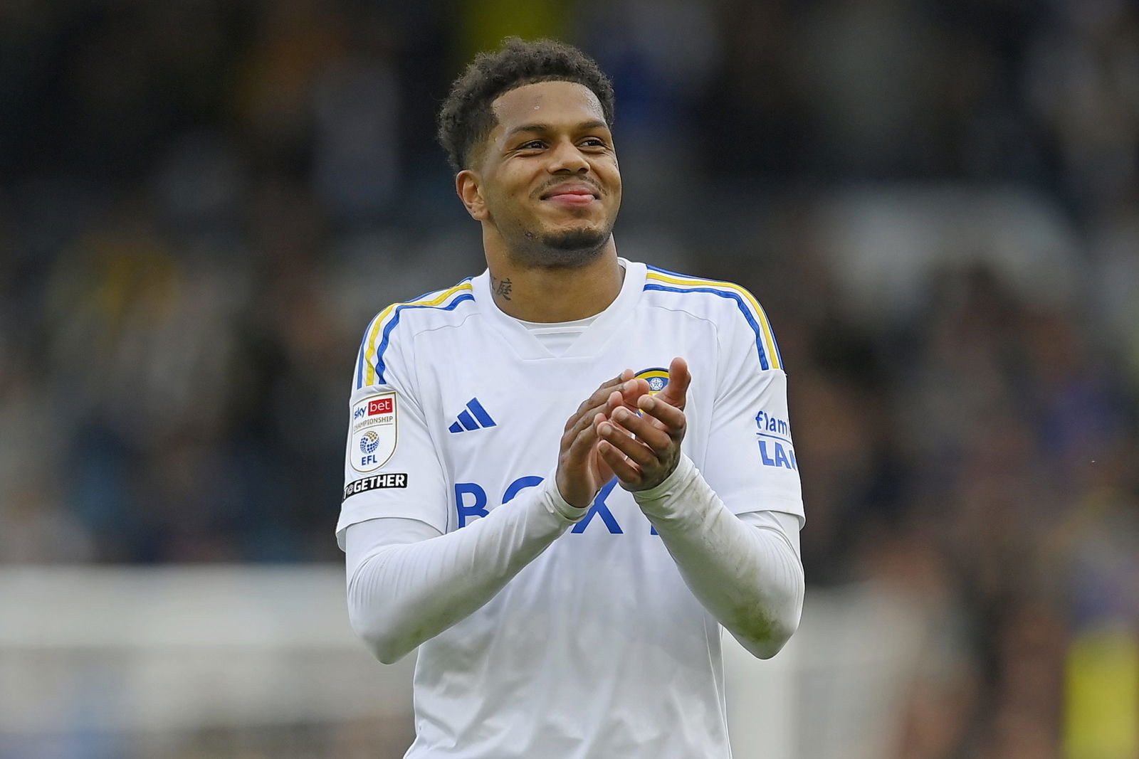 "Love that happy face" - Leeds United duo reaction to stunning footage ...