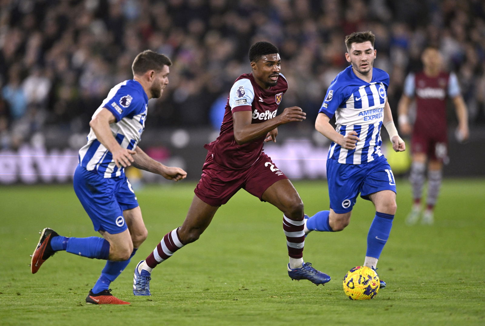 Europa League club battling Leeds United for key target after snatching ...