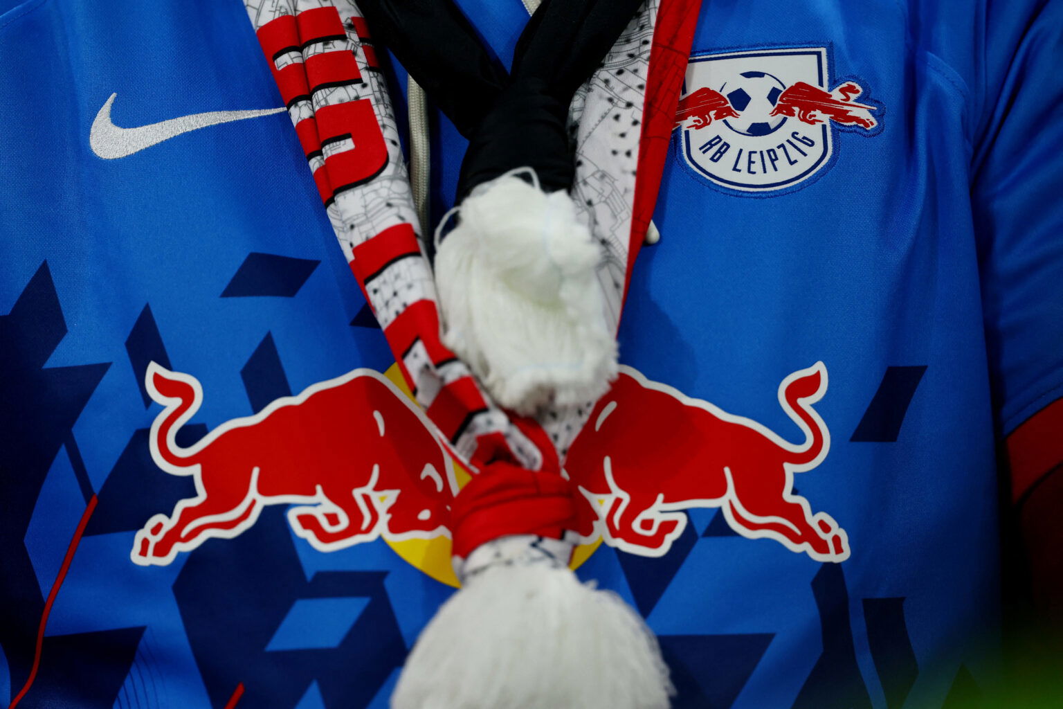 24/25 reveal: Leeds United's away kit leaks for next season, Red Bull ...