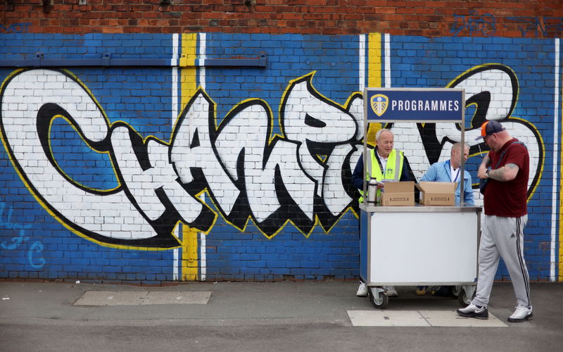 Leeds: Max Gradel reacts to Guilavogui transfer