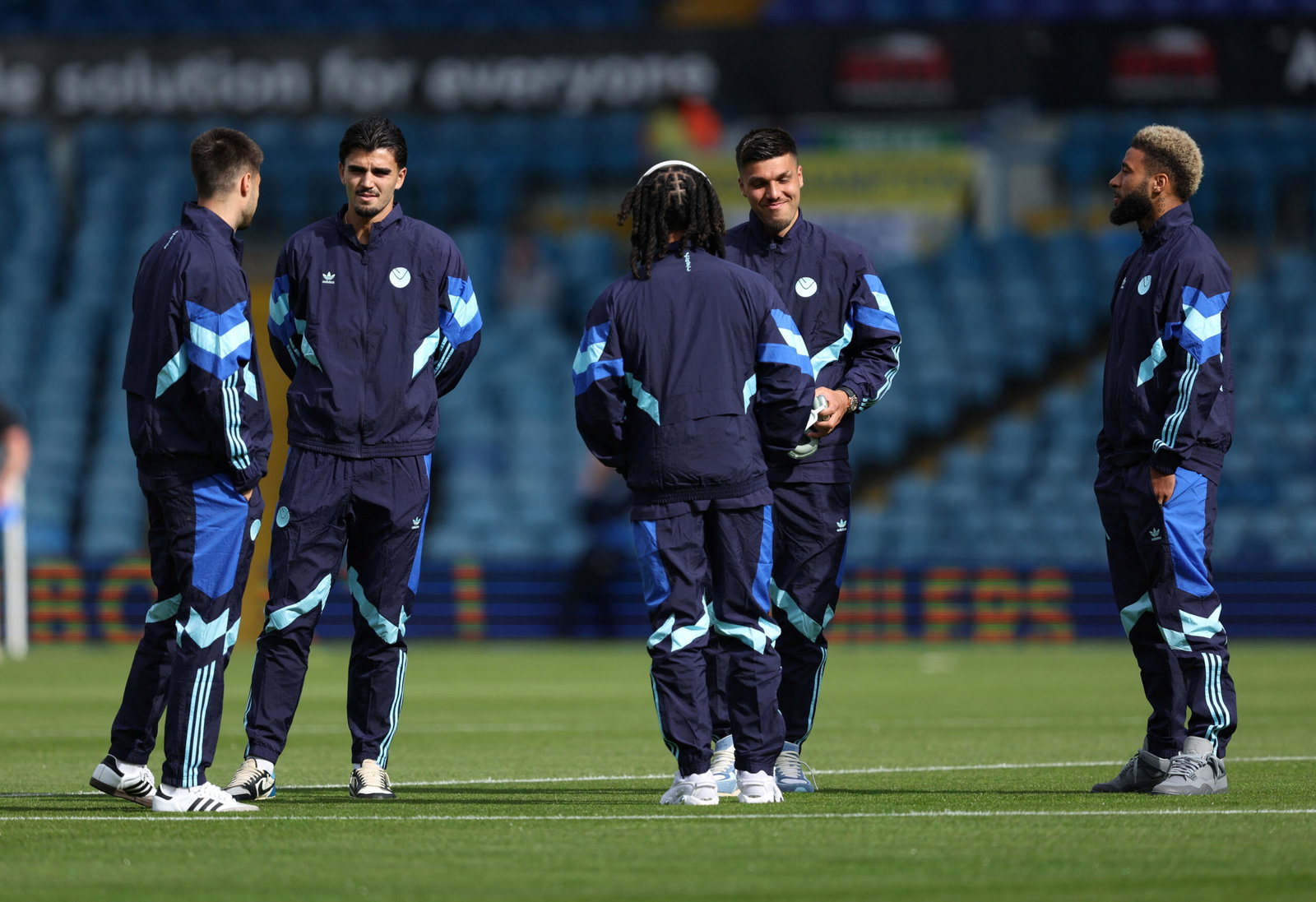 Adidas confirm Leeds United extension