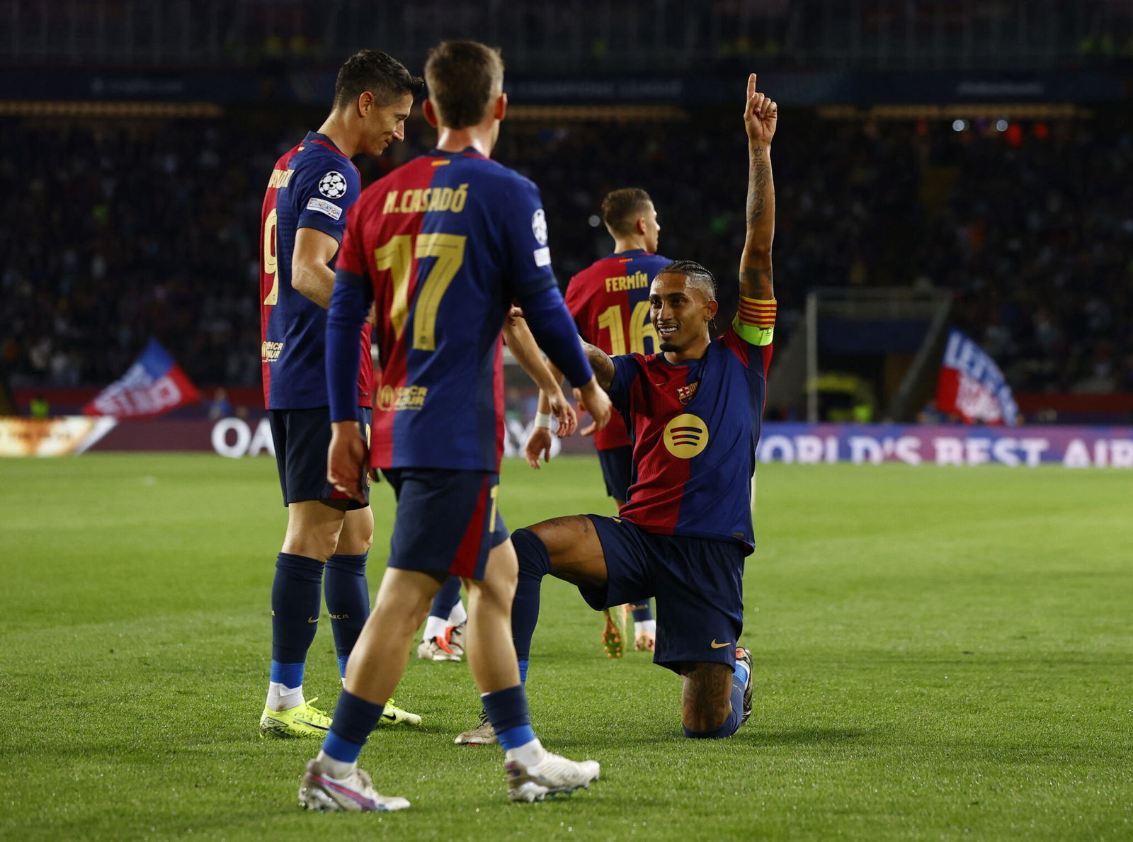 "They tell me" - MOTD commentator shares Leeds United impact on ...