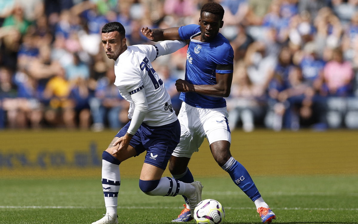 Leeds United’s Sam Greenwood thinks Preston ‘keeper is better than ...