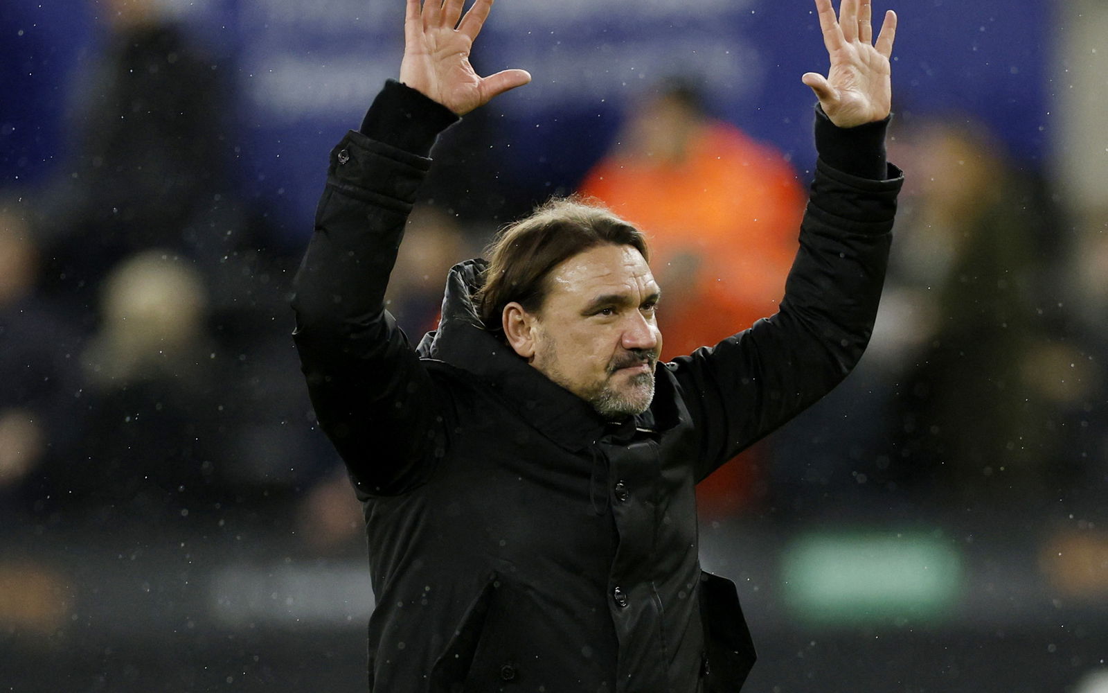 Daniel Farke drops cheeky dig at Leeds United's rivals with attendance ...