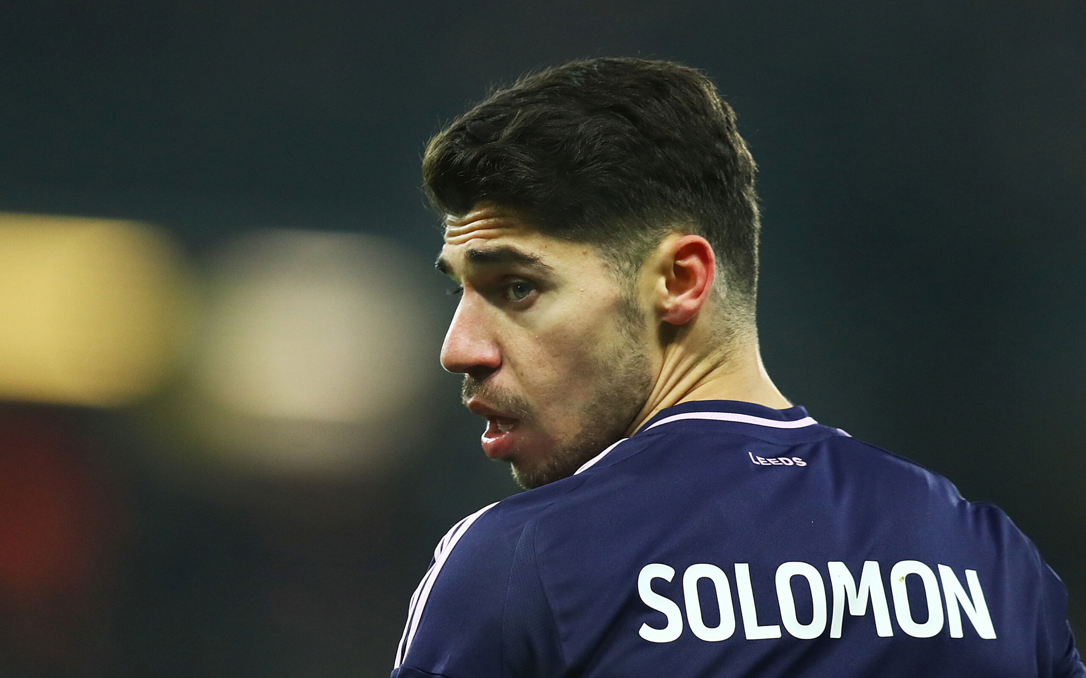 Paul Robinson: Leeds face Everton tussle for Solomon deal