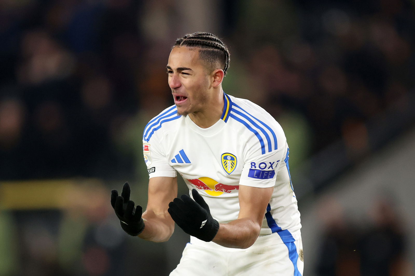 Leeds United News: Betis to lodge £12.75m Mateo Joseph bid