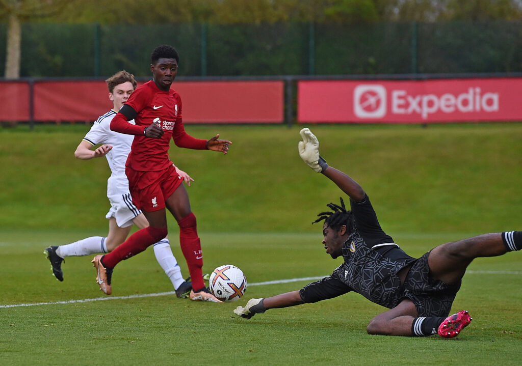 Leeds confirm Darryl Ombang, Hartlepool loan transfer
