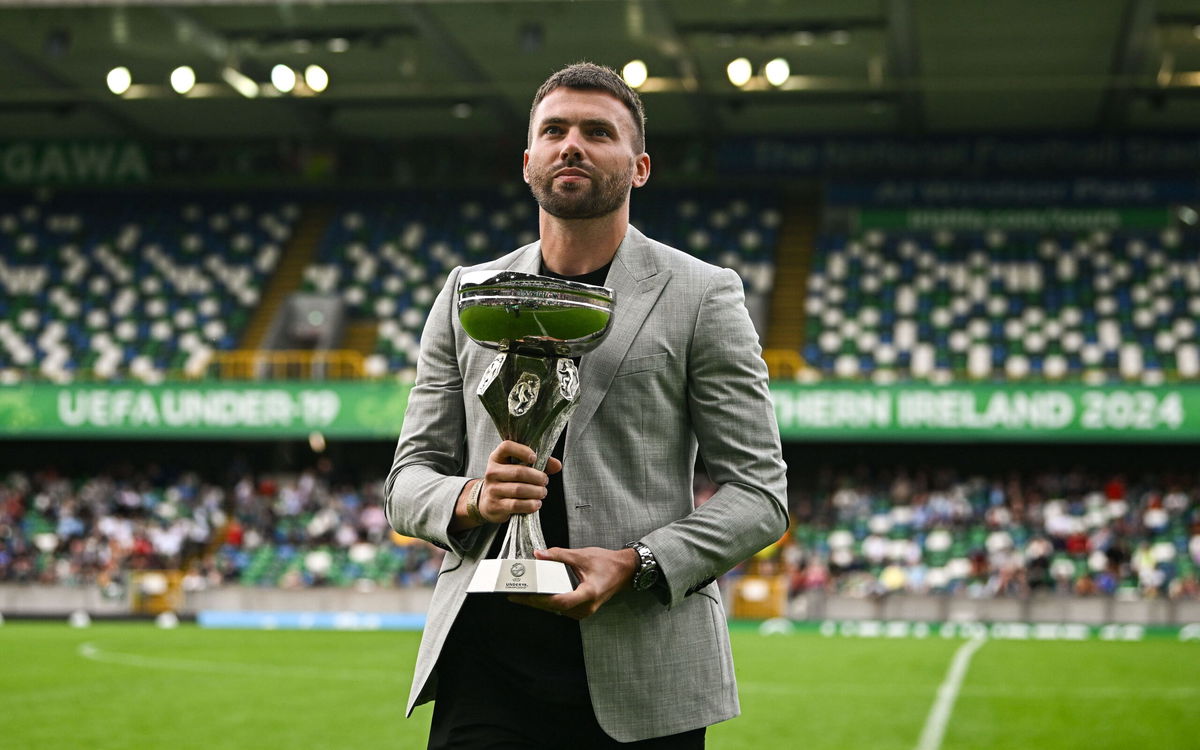 Leeds icon Stuart Dallas into Northern Ireland Hall of Fame