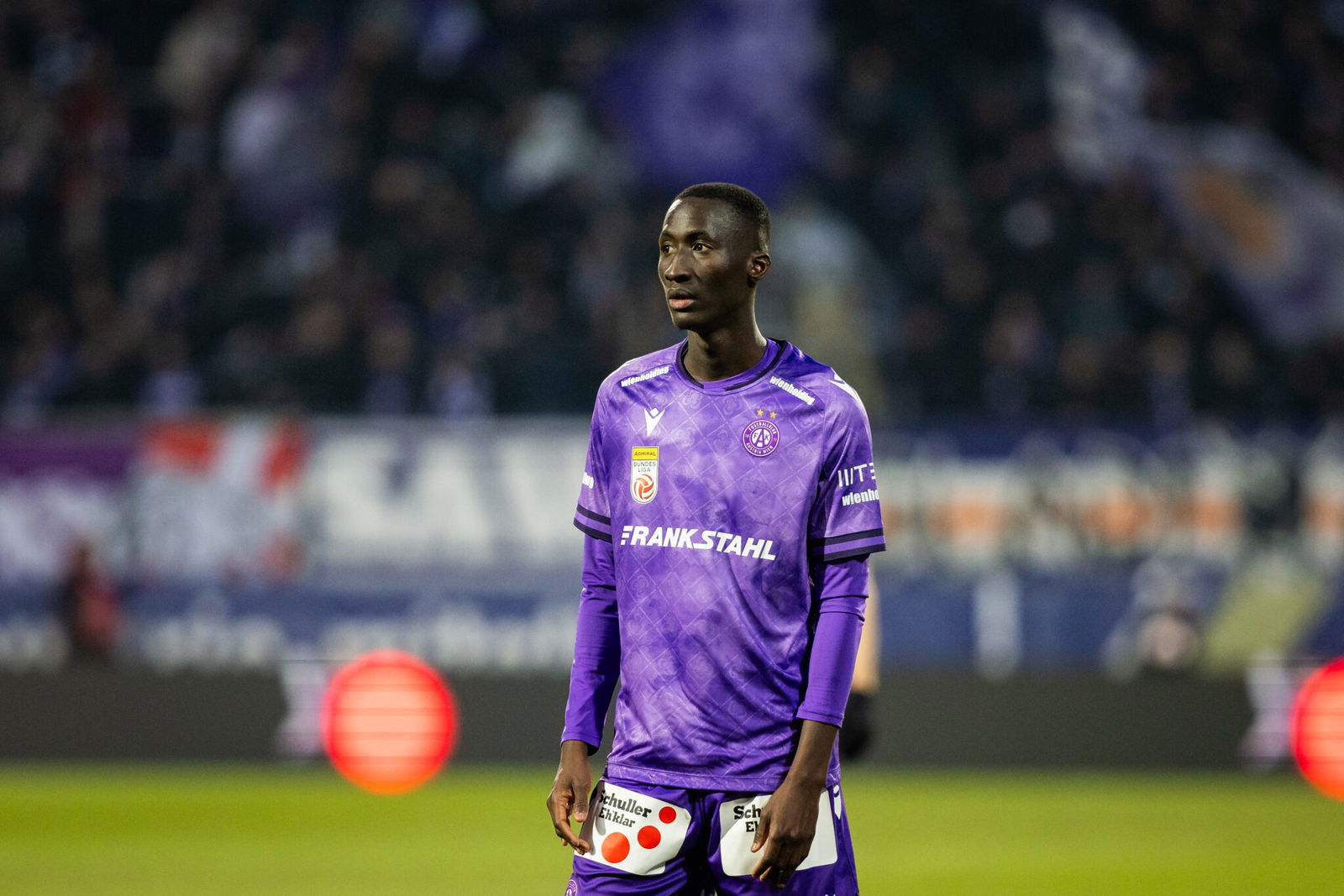 Leeds United News: Whites ‘keen’ on midfielder Abubakr Barry