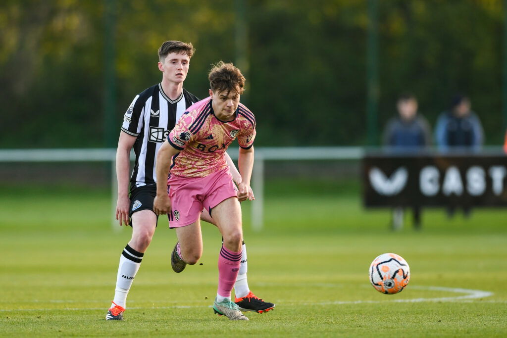 Leeds United News: Watch Luca Thomas score from own half