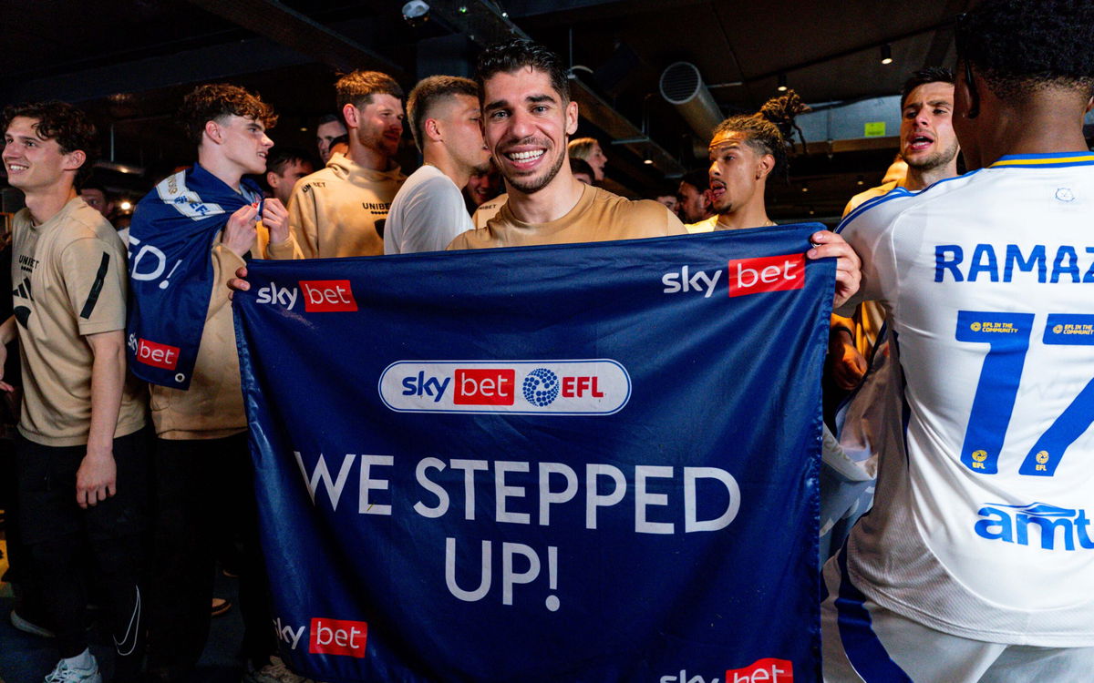 Leeds United News: Manor Solomon issues transfer update