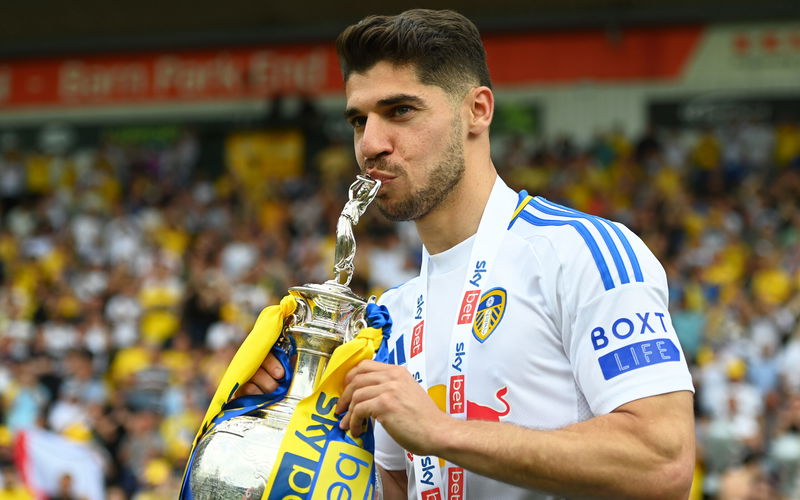 Leeds United News: Manor Solomon stance on permanent transfer