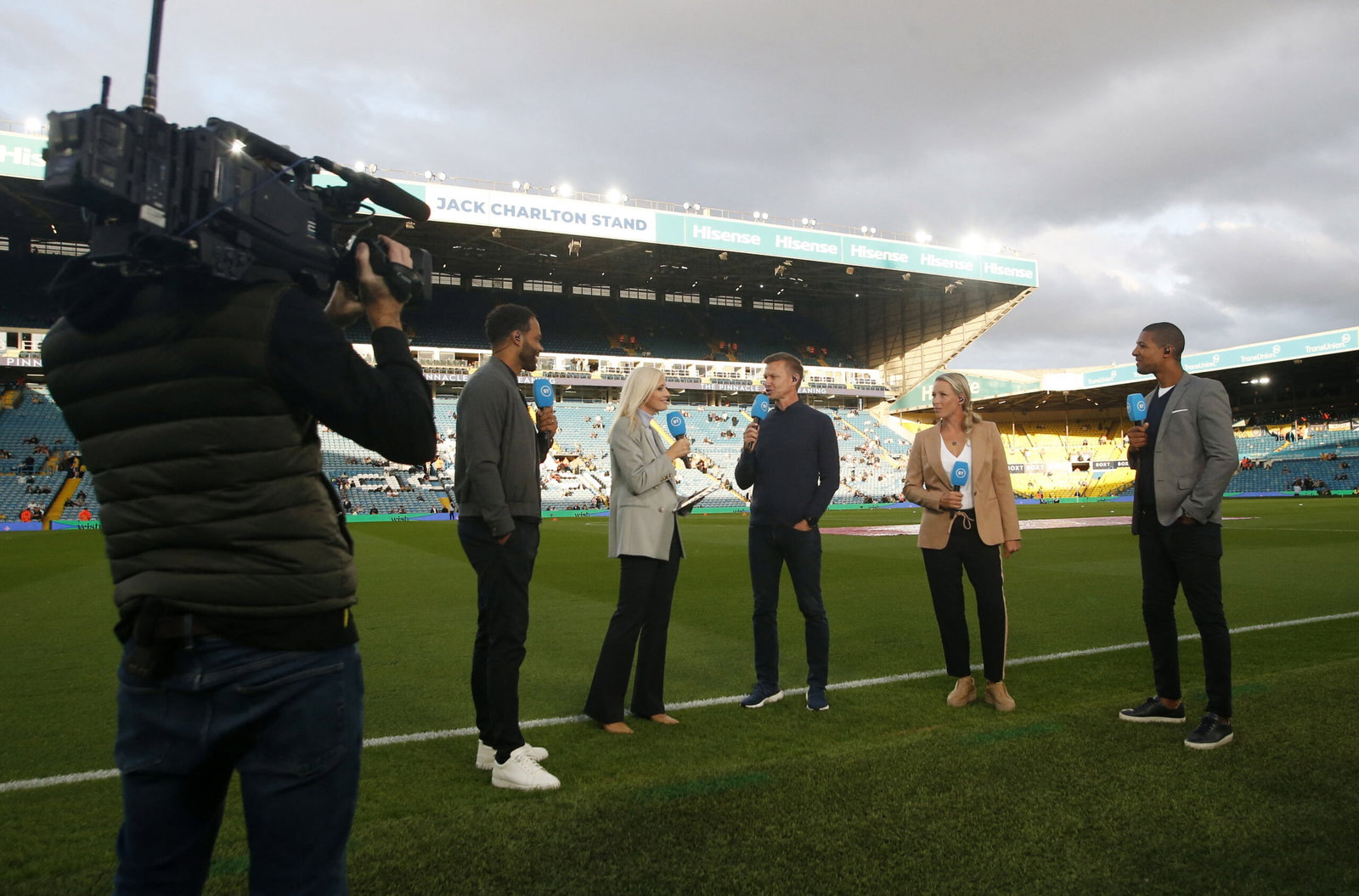 Leeds United News: PL set for pitchside interviews with subs, plus ...