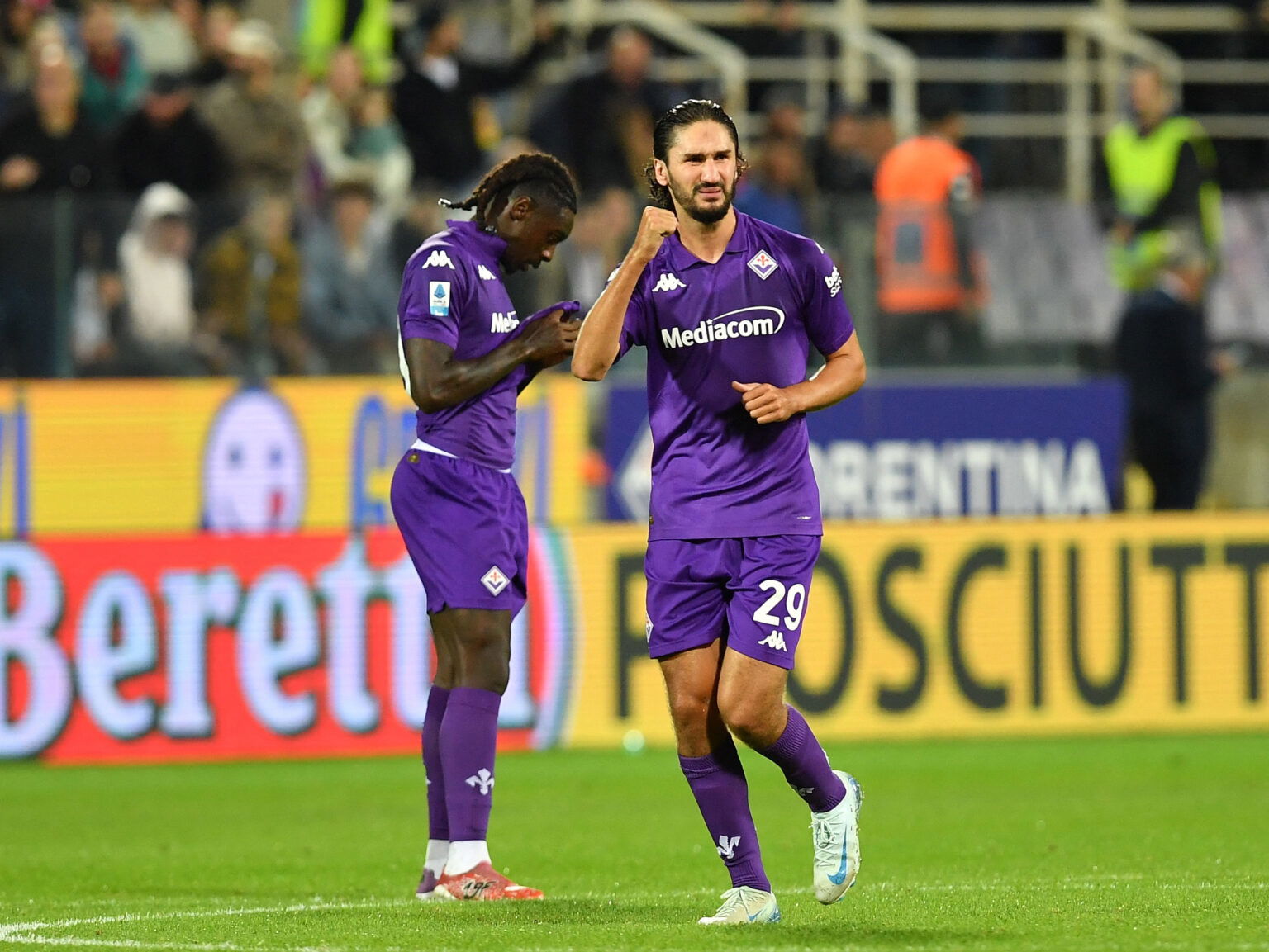 Leeds United Transfers: 3 more players with 2026 contracts to sign