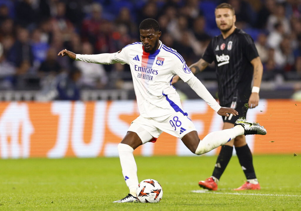 Leeds United Transfers: Isaac Schmidt replacements profile after major ...