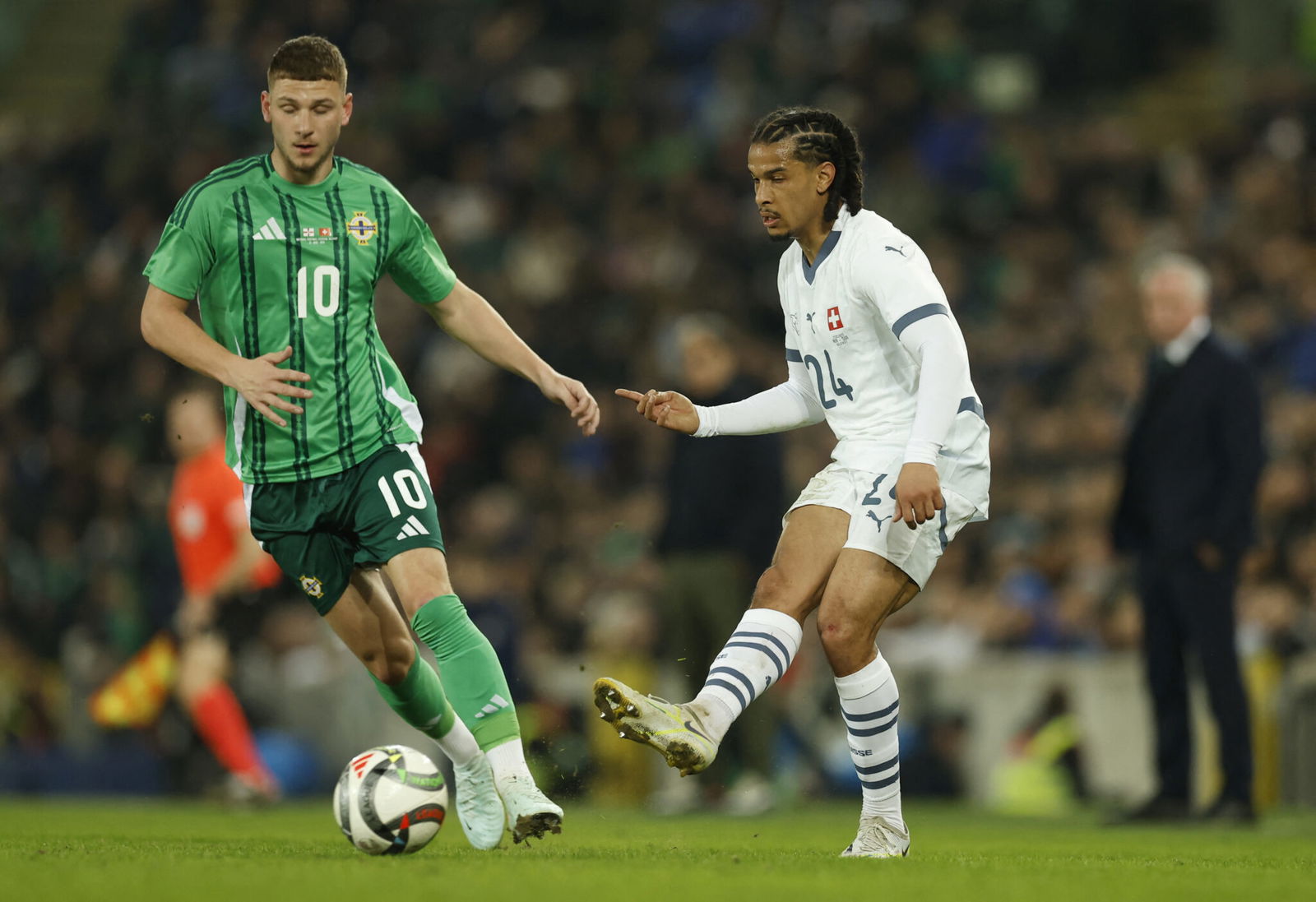 Leeds United News: Isaac Schmidt agrees Werder Bremen terms, Farke ...