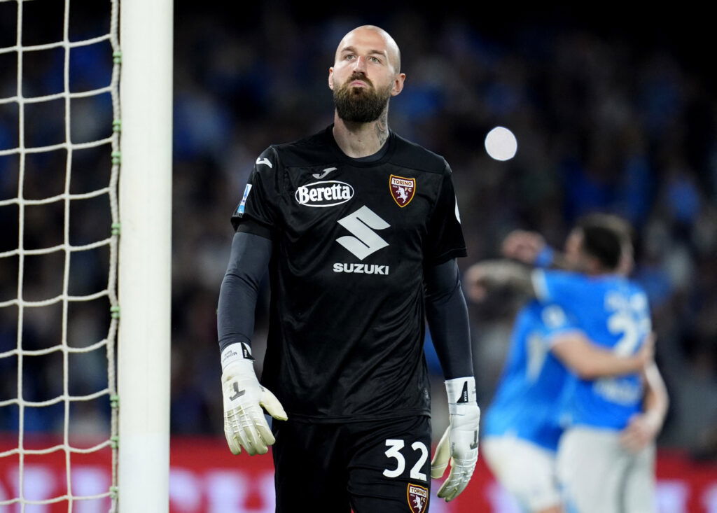 Leeds United News: Fabrizio Romano delivers Leeds GK transfer blow