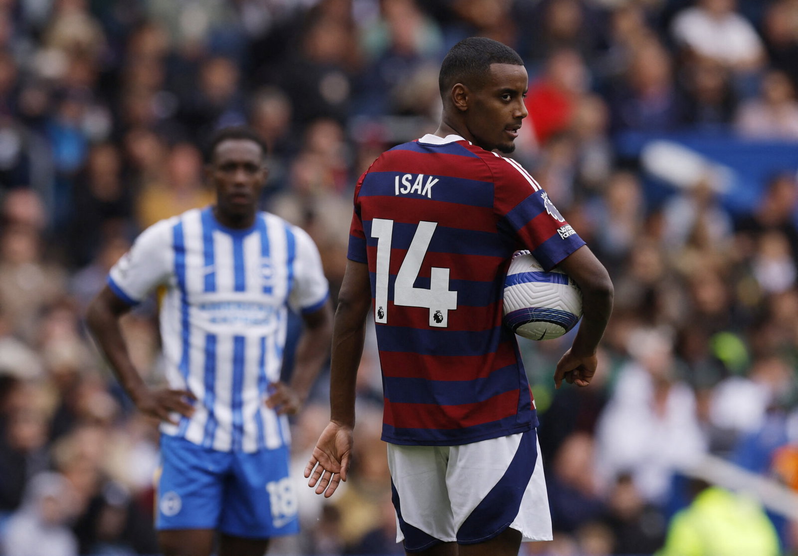 Leeds United News: Alexander Isak statement is huge boost for Leeds ...