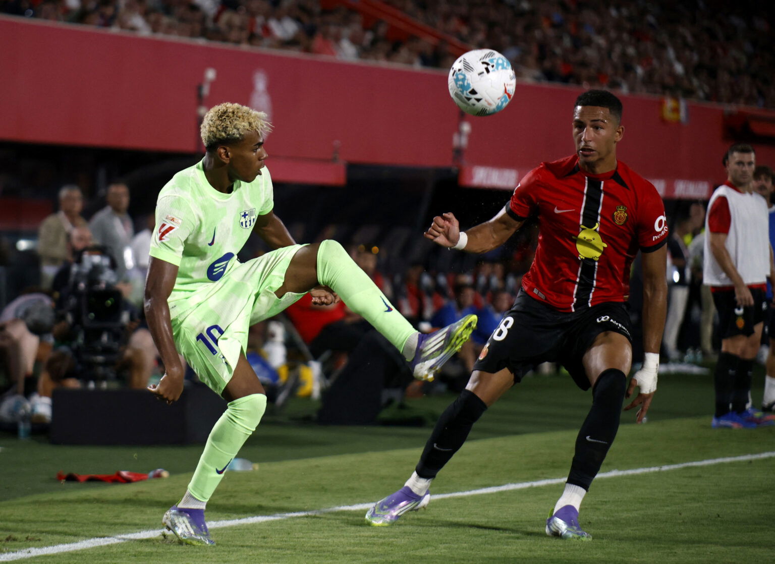 Leeds United News: Mateo Joseph responds to critics