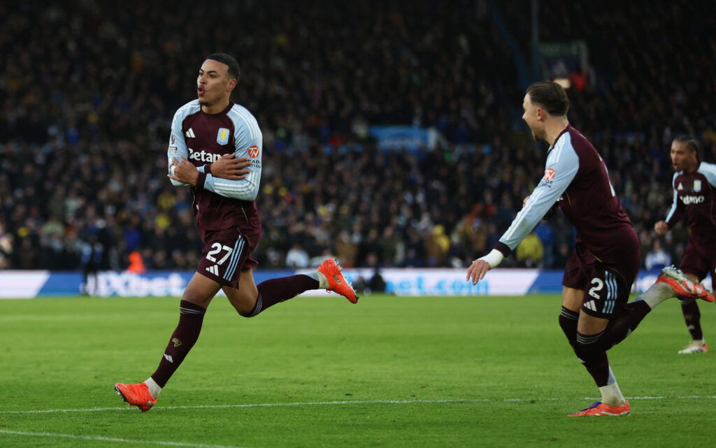 Leeds United 1-2 Aston Villa: Damning Farke chants spotted at ER