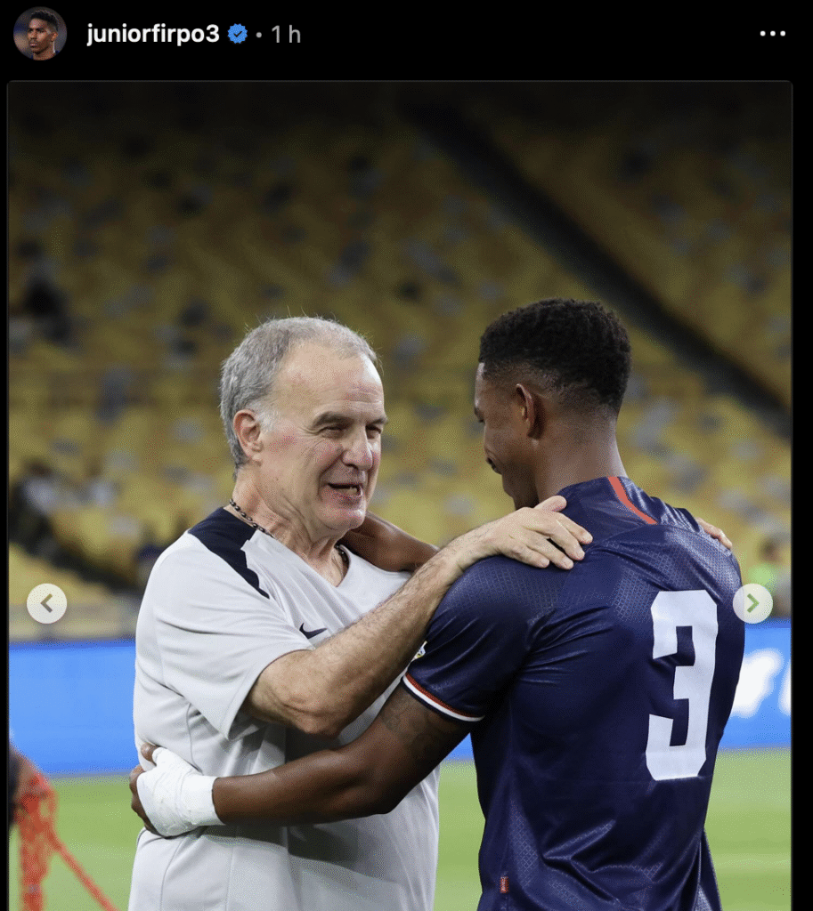 Leeds United: Junior Firpo shares Marcelo Bielsa reunion image