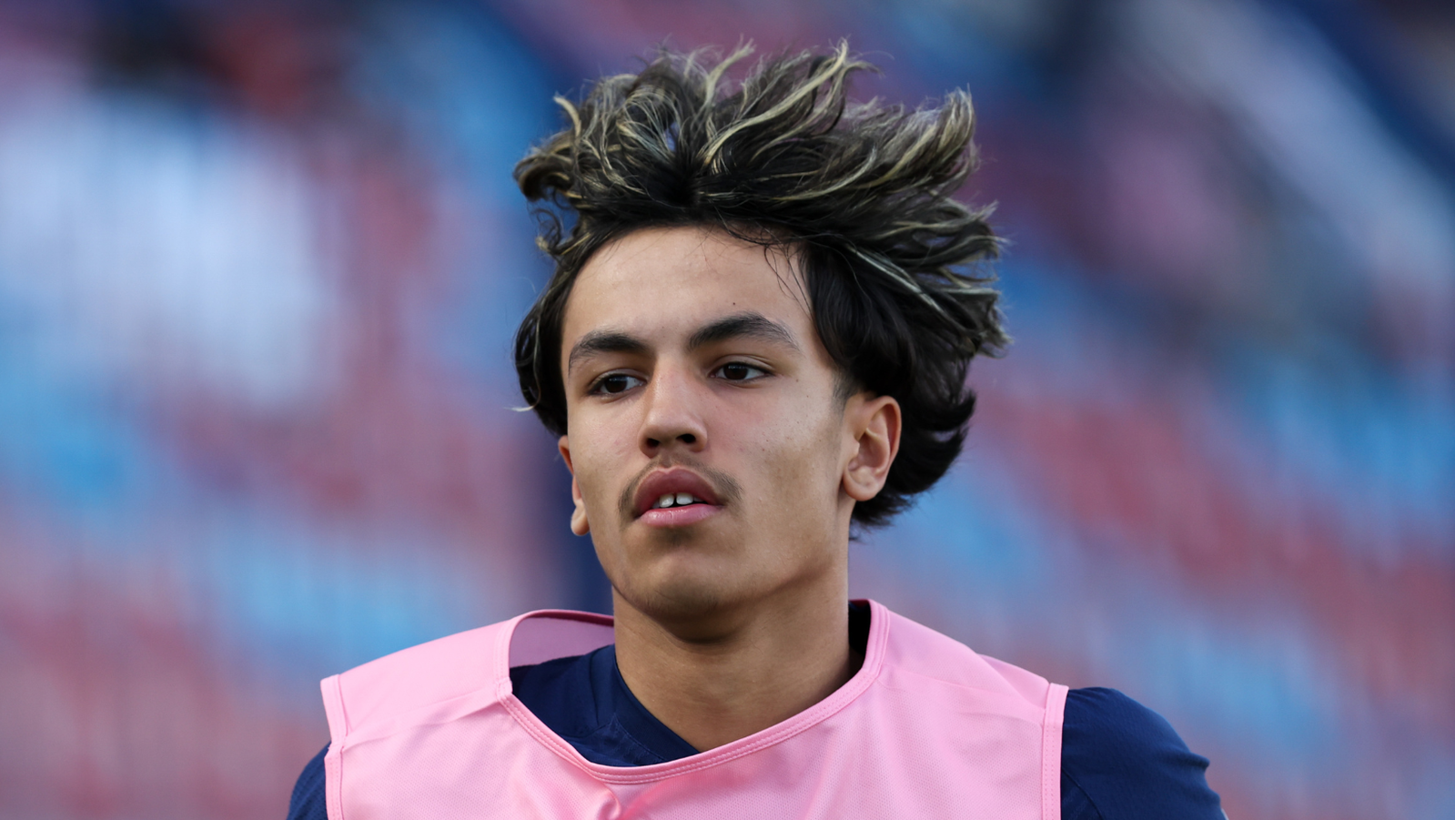 Leeds United to sign 16-y/o Silva Mexes from Man Utd